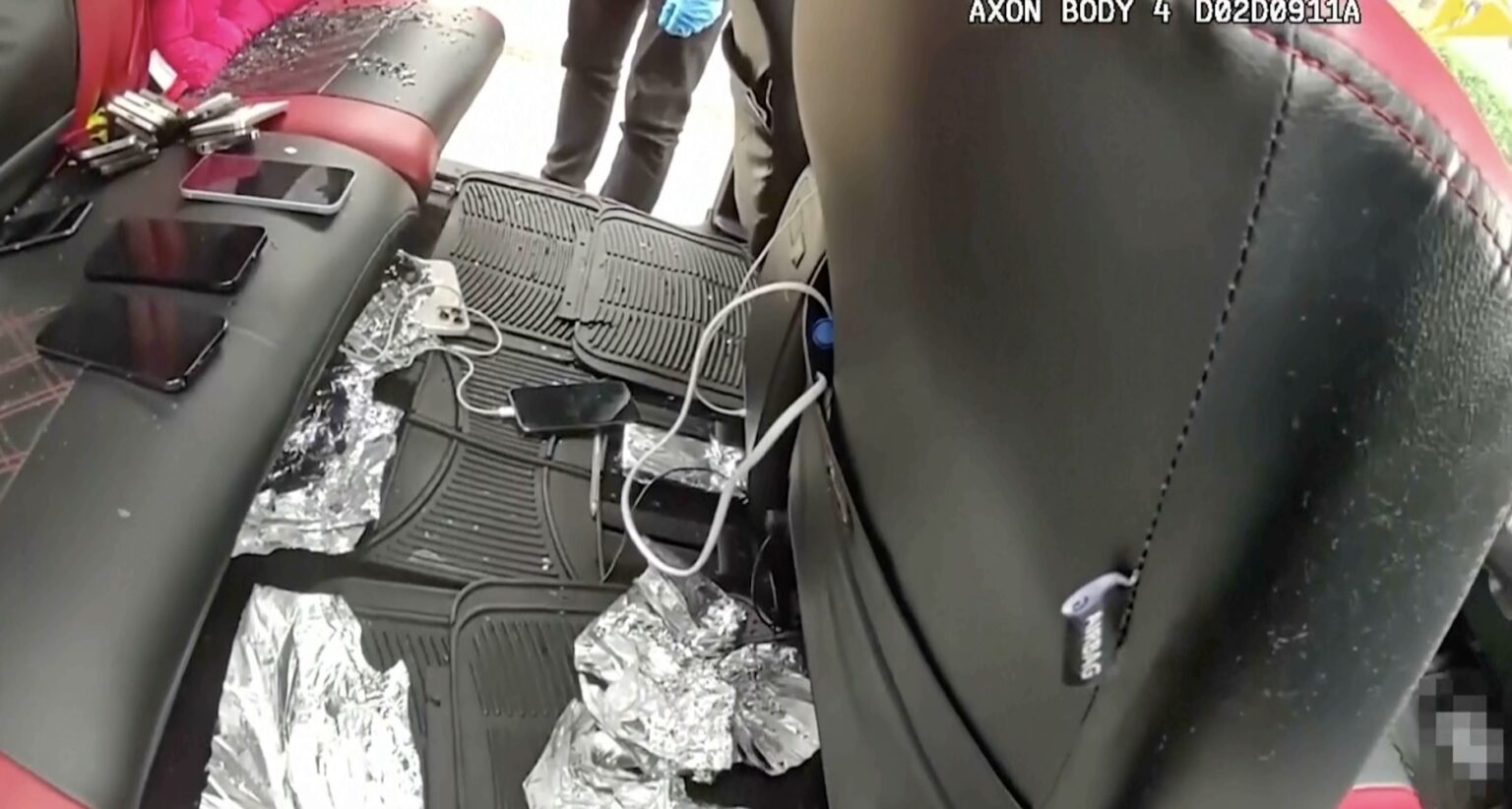 Phone thieves hiding stolen phones across Soho - City News