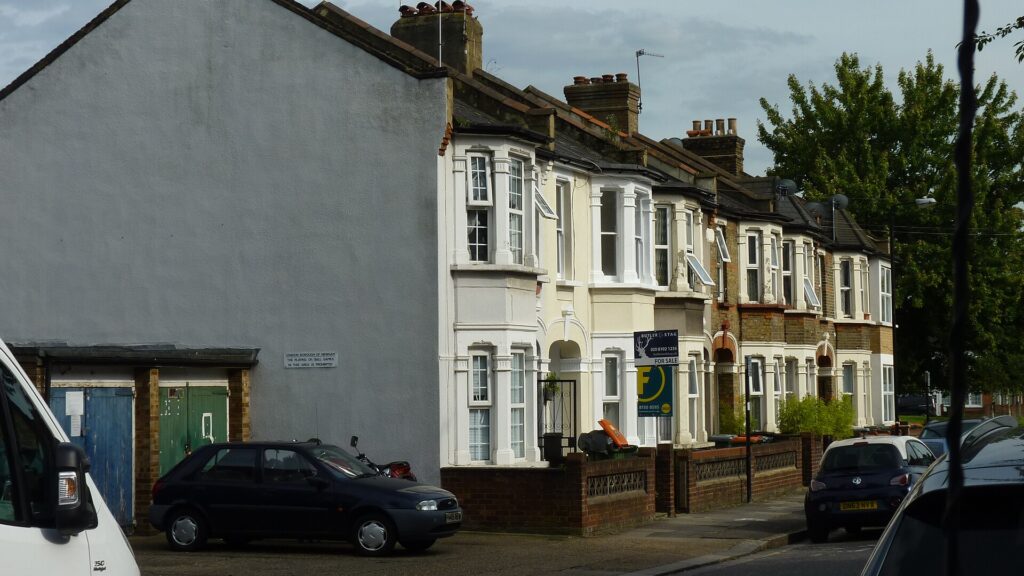 Mayor of London pledges affordable new homes for London’s key workers ...